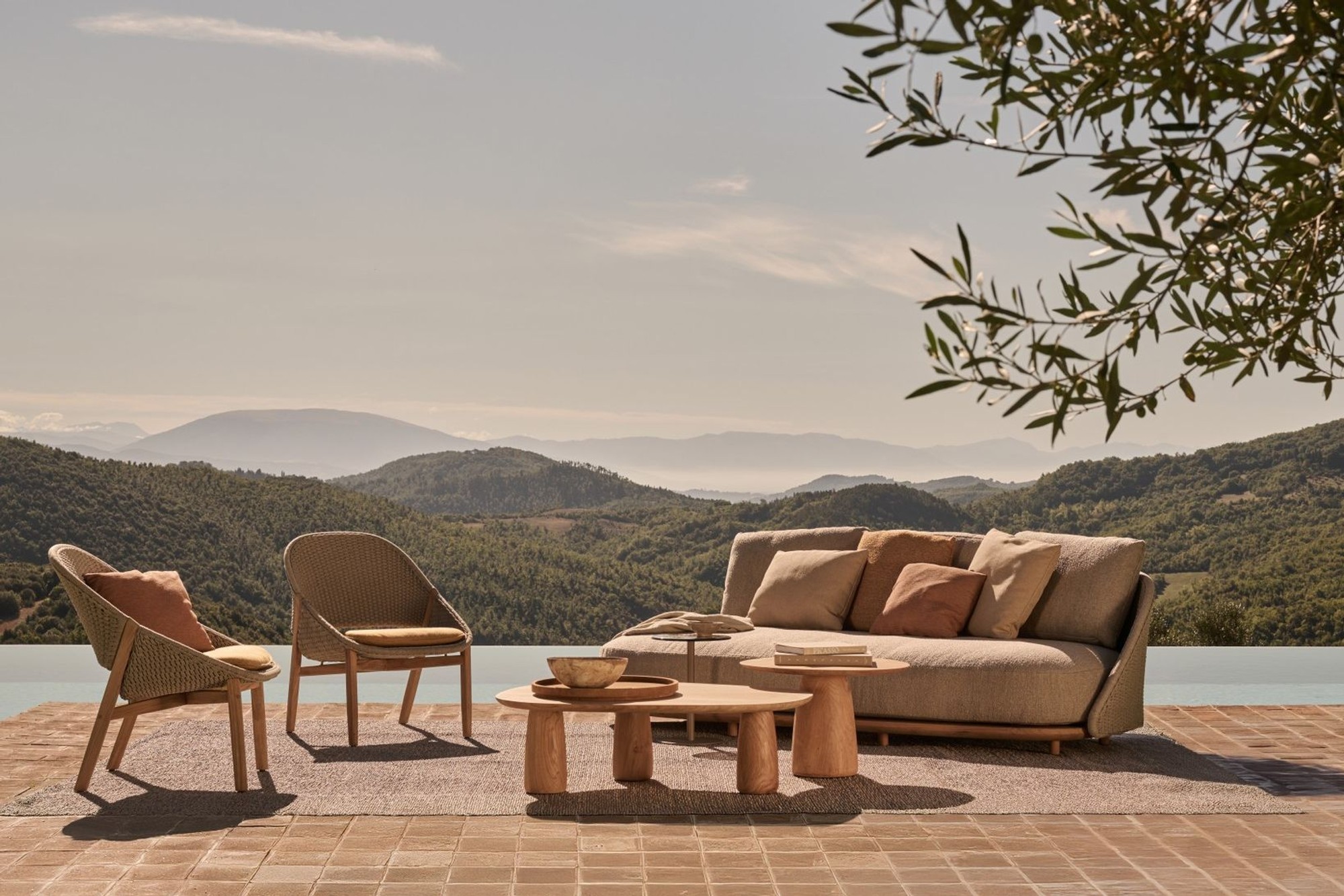 TRIBÙ | Elio Collection: Softly Rounded Silhouette for Ultimate Comfort