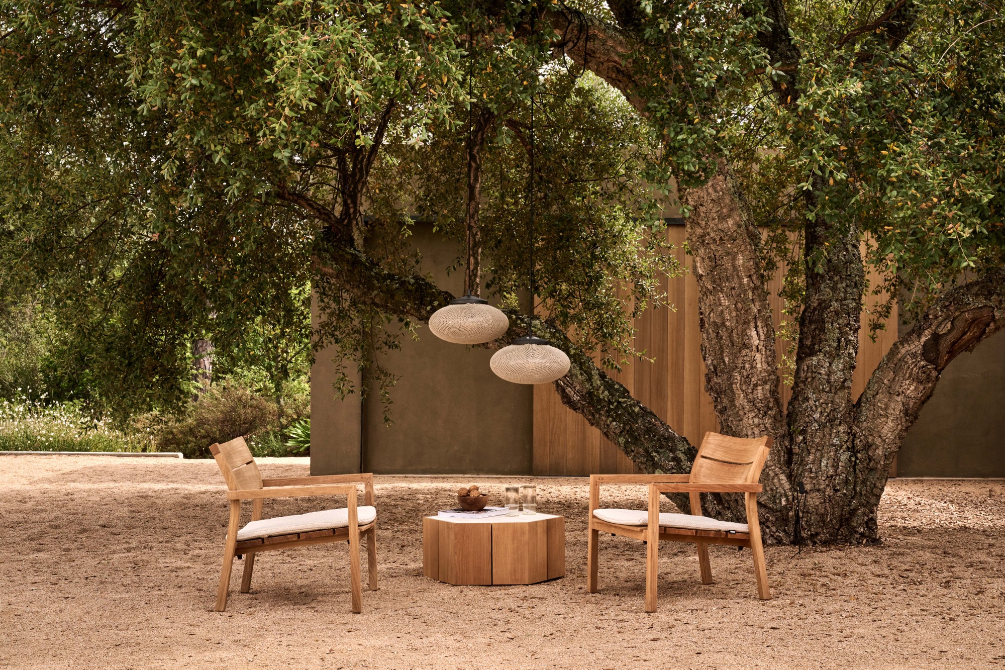 TRIBÙ | Kos Collection: Chic Comfort in Modern Teak Design