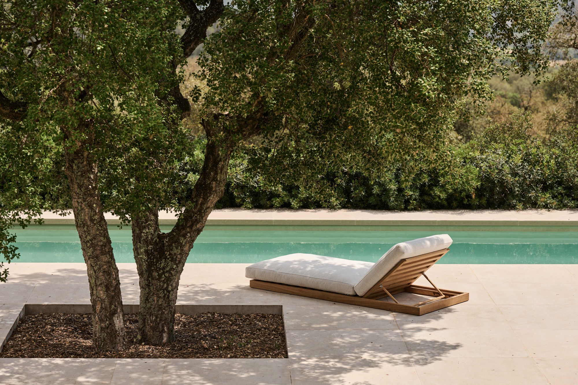 TRIBÙ | Luxury Outdoor Sunbeds for Your Outdoor Relaxation