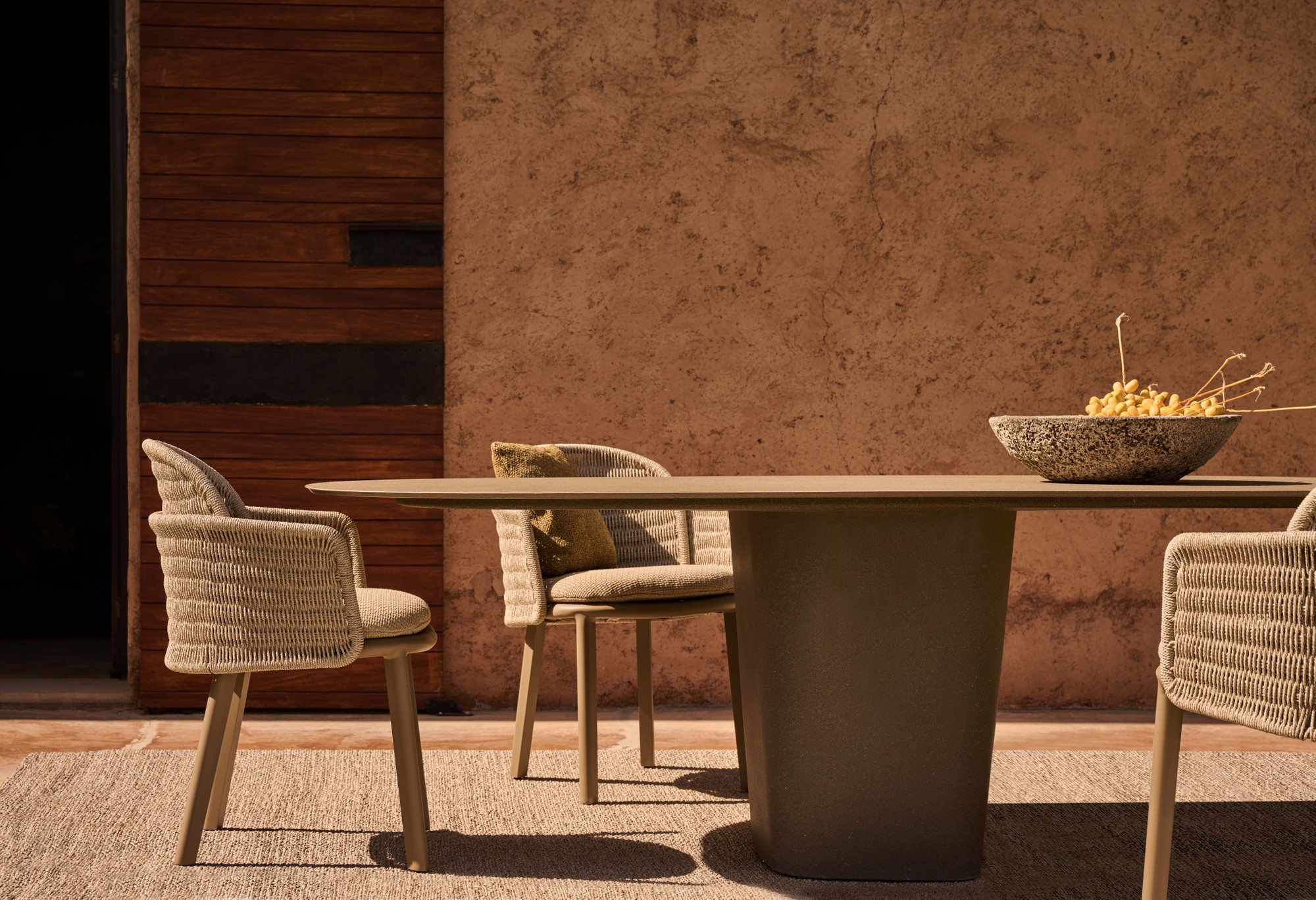 TRIBÙ | Tao dining table