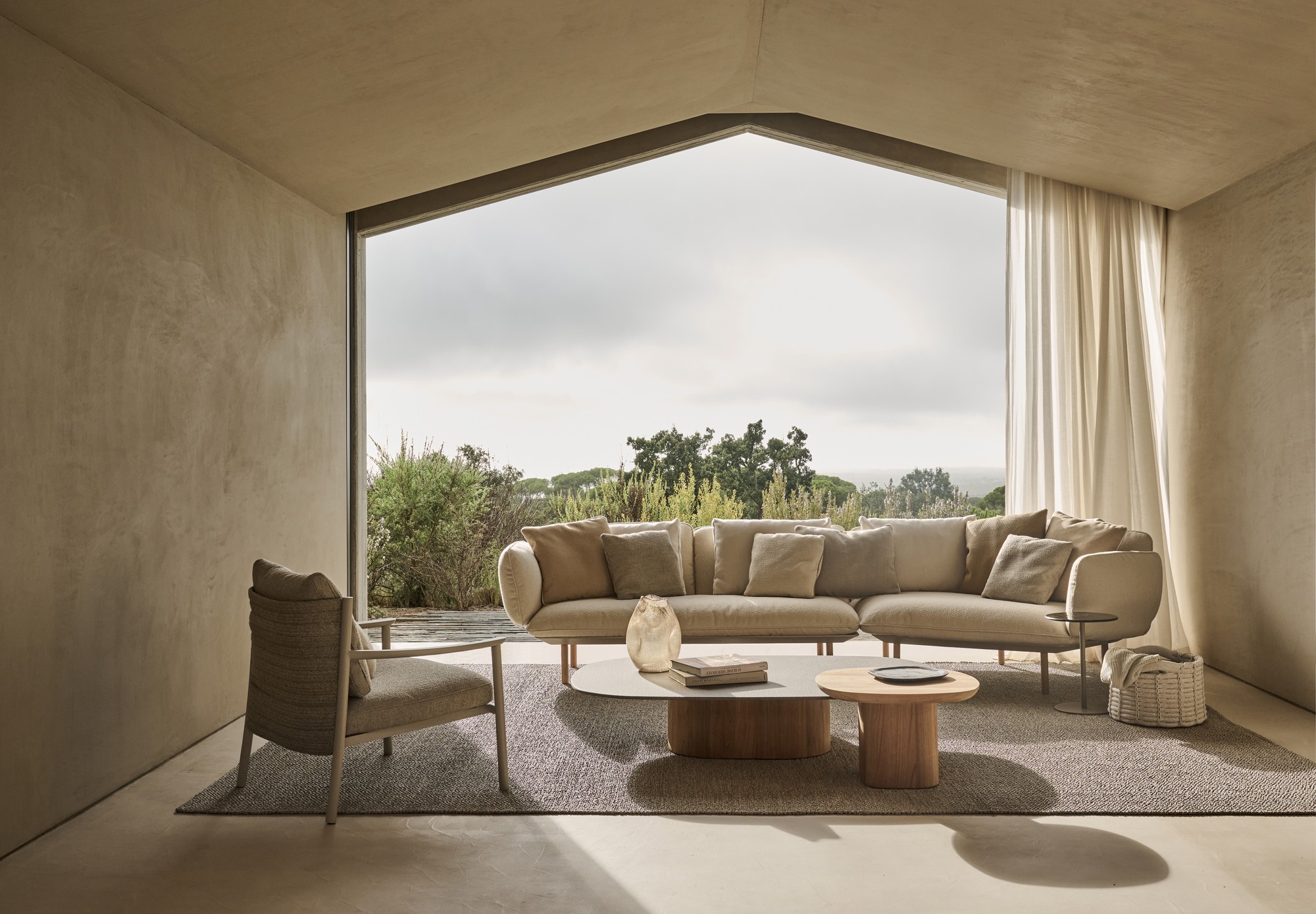 Senja Collection by Tribù: Luxurious Modular Outdoor Seating